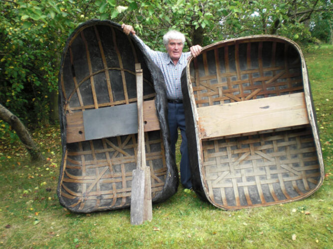 Make a Coracle Fishing Boat – Mother Earth News